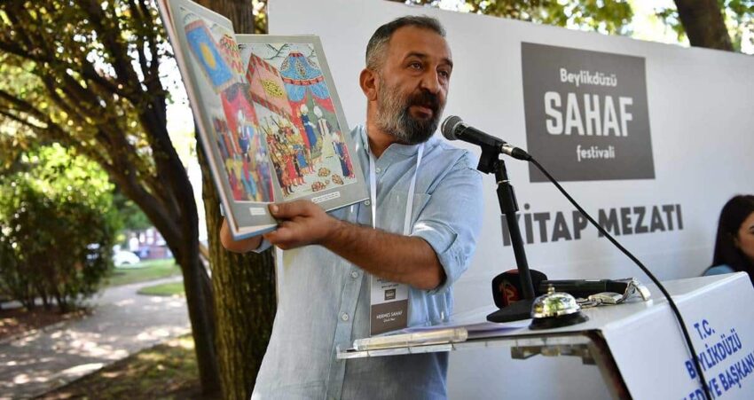 Hermes Sahaf: "Ne Kadar Çok Trump, O Kadar Çok Korona!" – Kayıp Rıhtım
