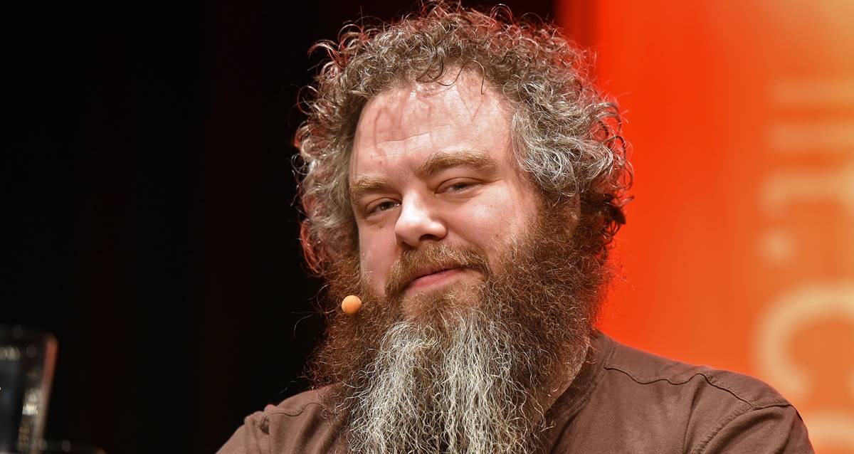 Terry Pratchett, Fantastik Edebiyat Hakkında Konuşuyor – Kayıp Rıhtım