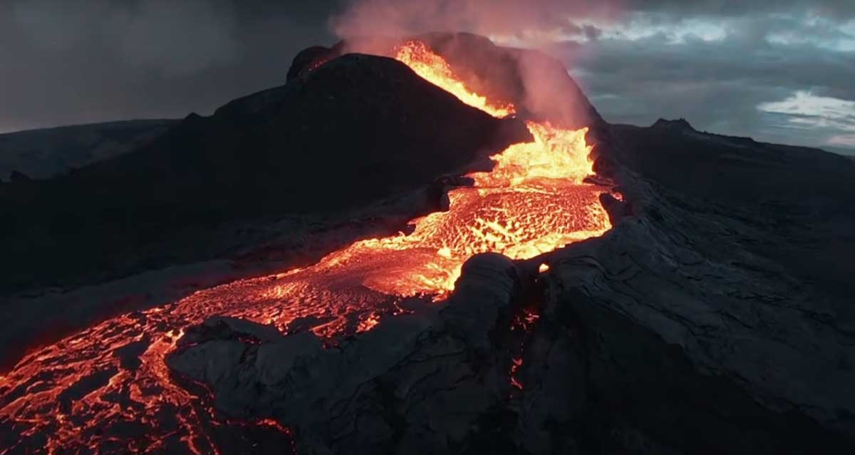 Aktif Yanardağ Drone ile Görüntülendi | İZLE – Kayıp Rıhtım