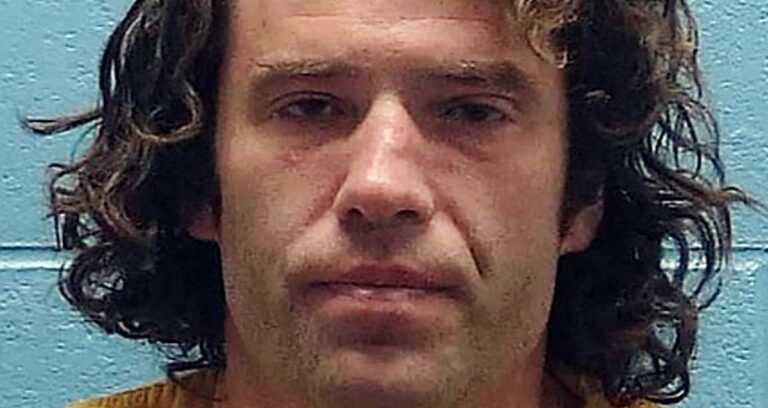 Yamyamlık ile Suçlanan Adam Kendini Tedavi Etmek İstemiş