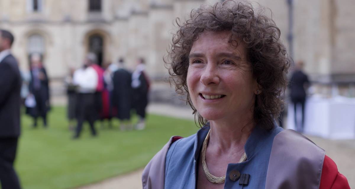 Jeanette Winterson Romanı "Vişnenin Cinsiyeti" Sansürlendi