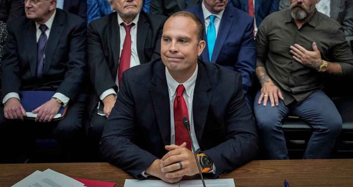 UFO Oturumu Gerçekleştirildi: İstihbarat Görevlisi Konuştu