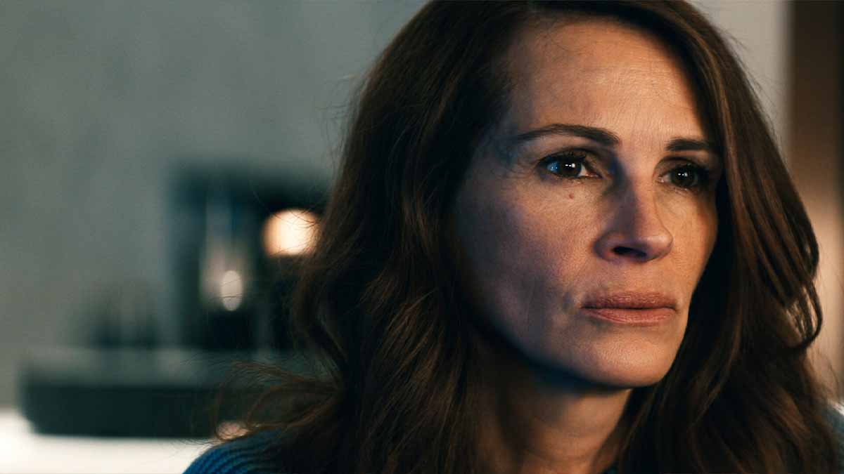 Julia Roberts, After the Hunt Filminin Başrolünde