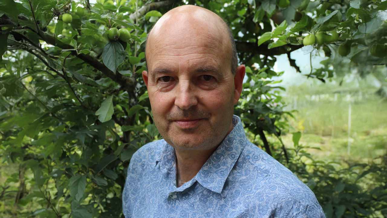 Simon Packham Söyleşisi: Umut Dolu Bir Kitap Yazmak İstedim