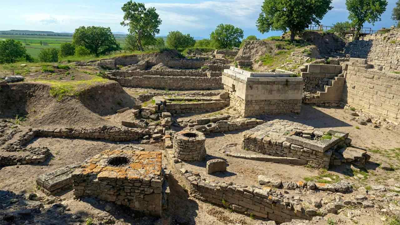 Truva'da Şarap Tüketimi Tartışmaları Sonuçlandı